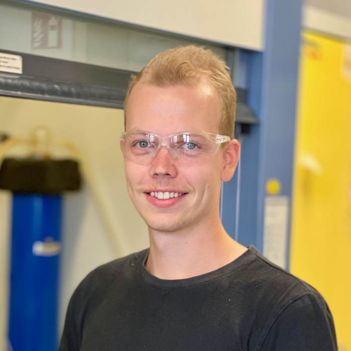 Julian Frost – DumeleLAB